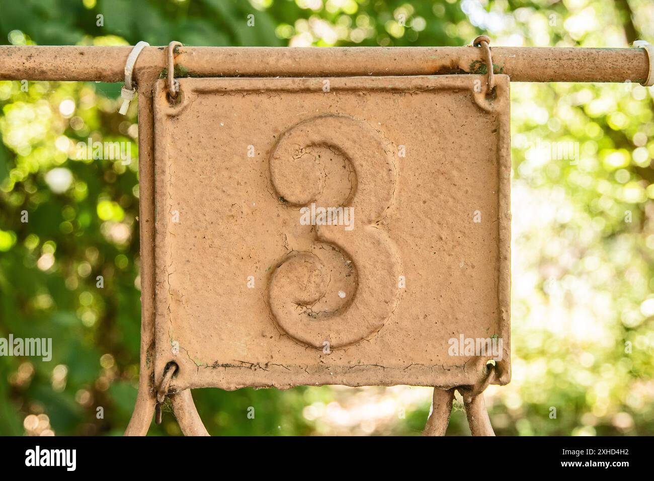 Metal number plate hi-res stock photography and images - Alamy