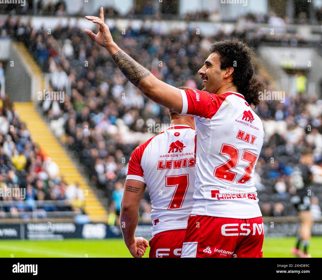 Tyrone may mikey lewis hi-res stock photography and images - Alamy