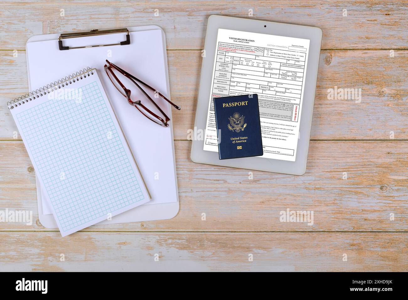 Political registration hi-res stock photography and images - Alamy