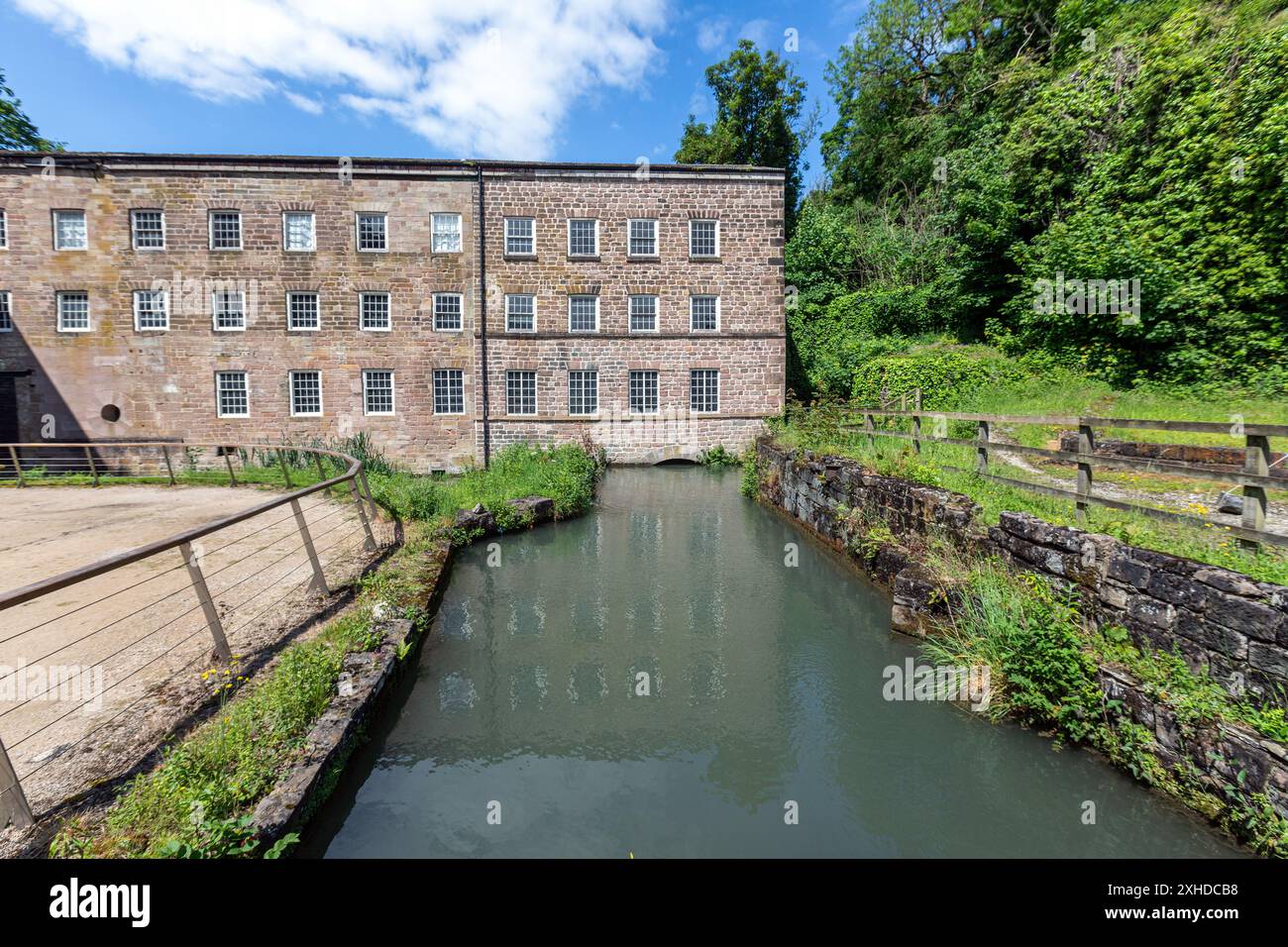 Cromford Mill, world's first water-powered cotton spinning mill ...