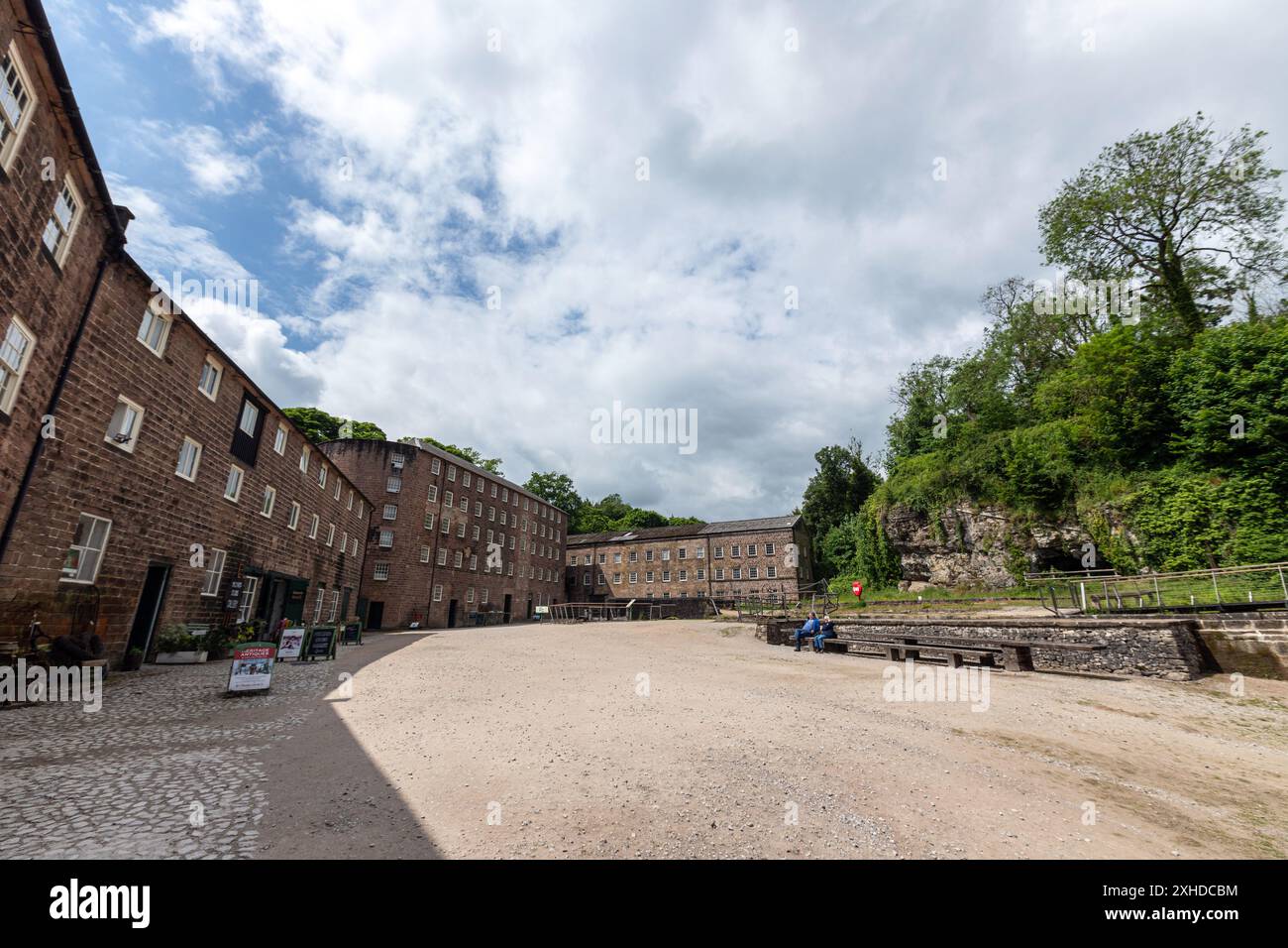 Cromford Mill, world's first water-powered cotton spinning mill ...