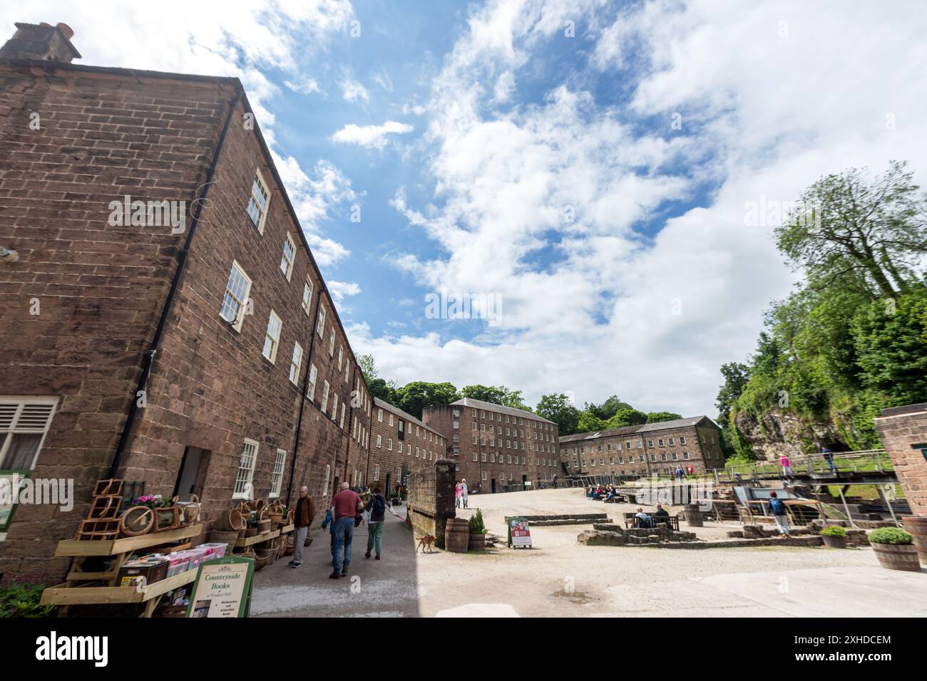 Cromford Mill, world's first water-powered cotton spinning mill ...