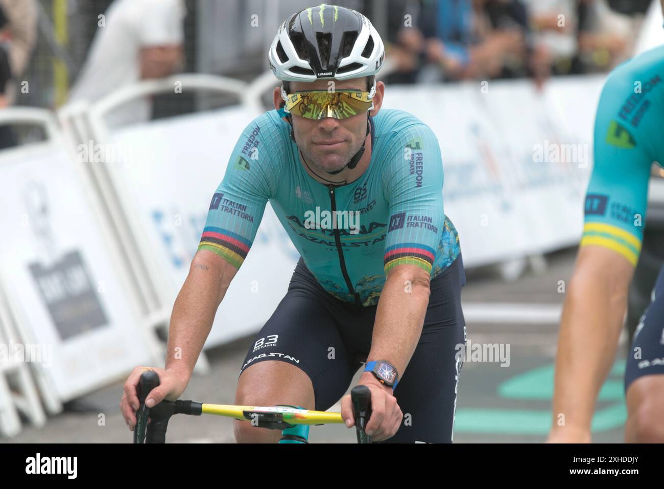 Mark Cavendish battles through Pyreneean Mountain stages Tour de France ...