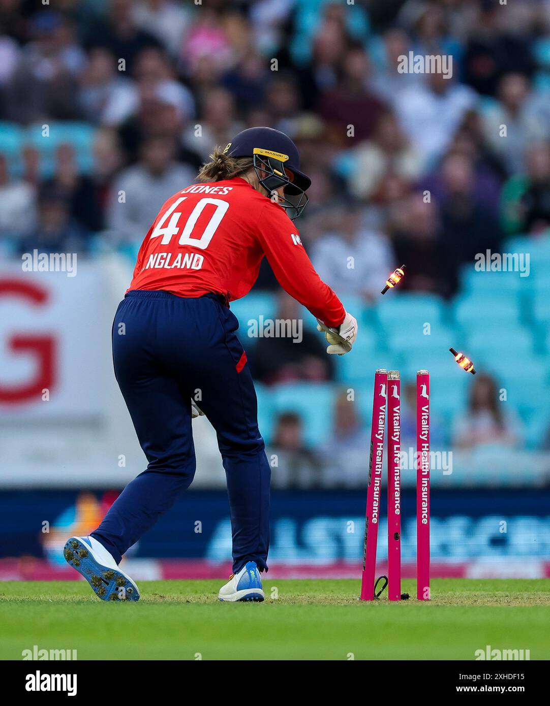 Amy jones england t20 hi-res stock photography and images - Alamy