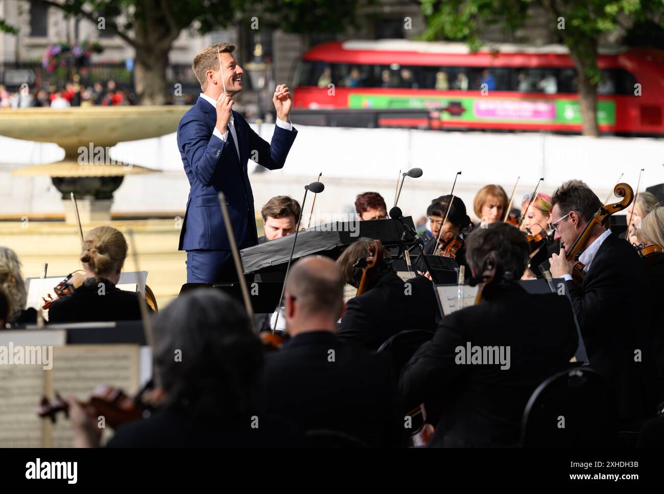 EDITORIAL USE ONLY Duncan Ward conducts the London Symphony Orchestra ...