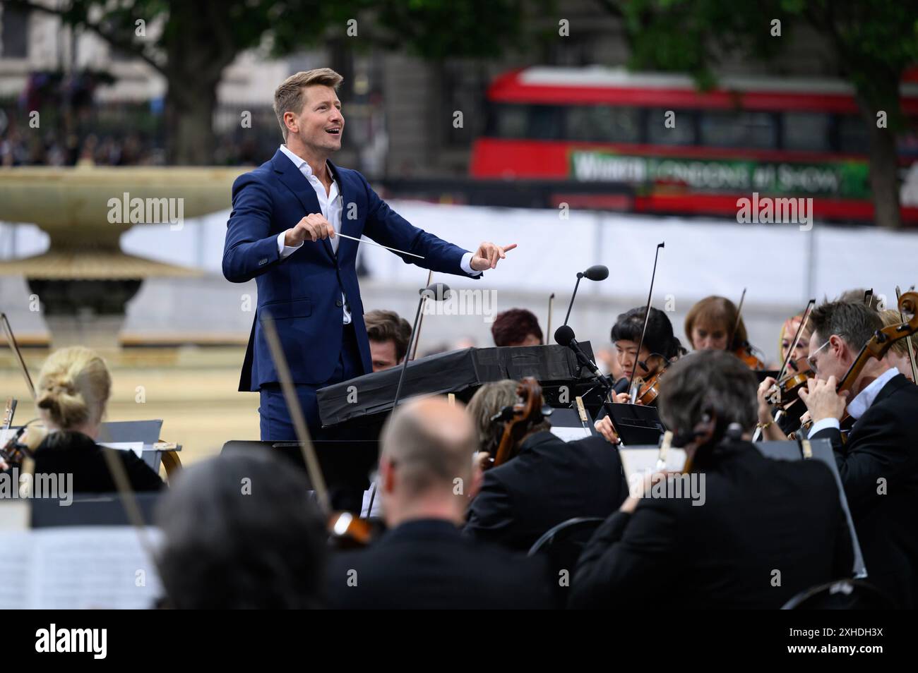 EDITORIAL USE ONLY Duncan Ward conducts the London Symphony Orchestra ...
