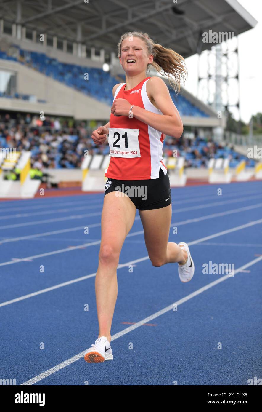 An amazing run from Innes Fitzgerald of Devon at the English Schools ...