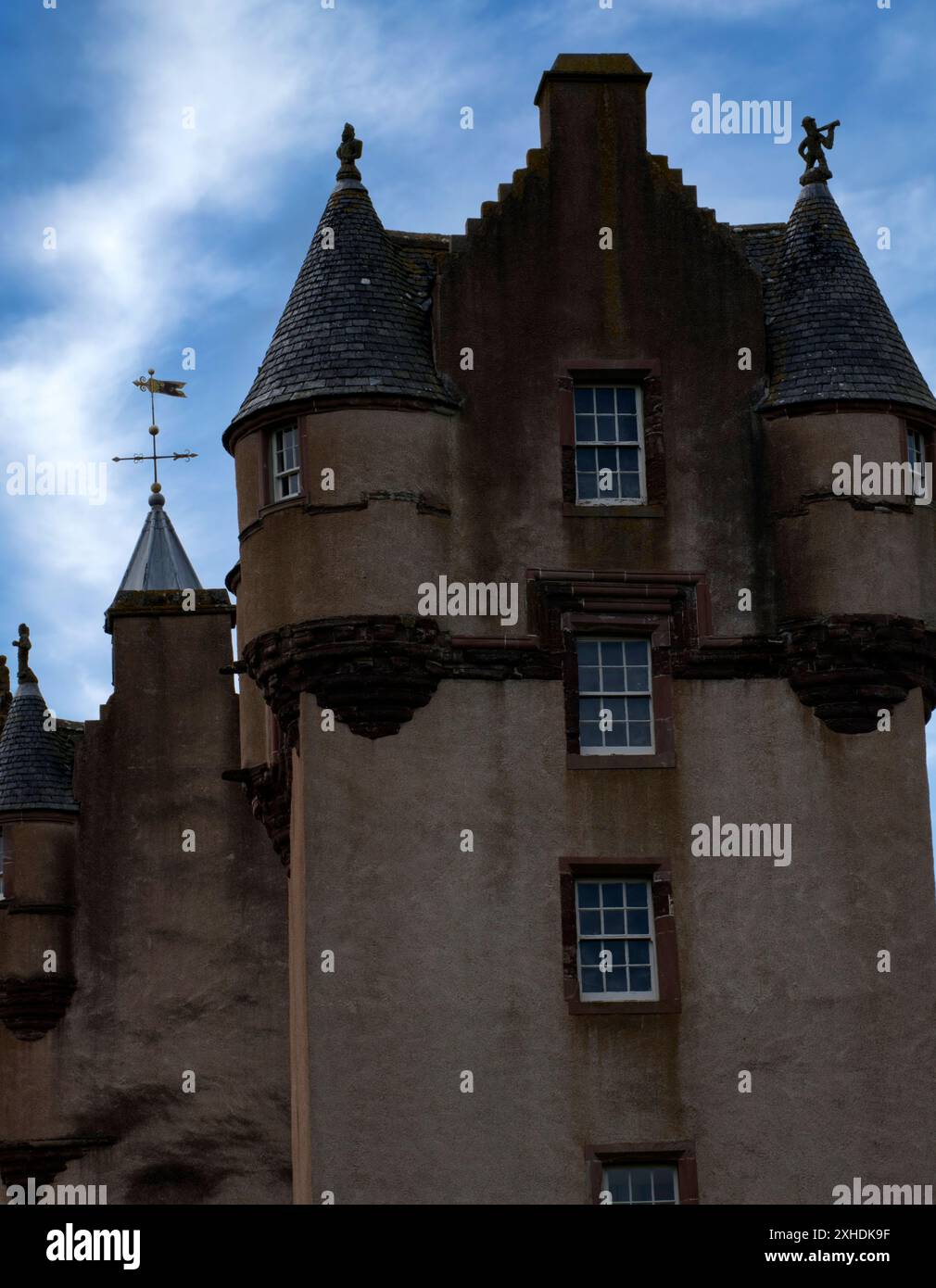 Fyvie village hi-res stock photography and images - Alamy