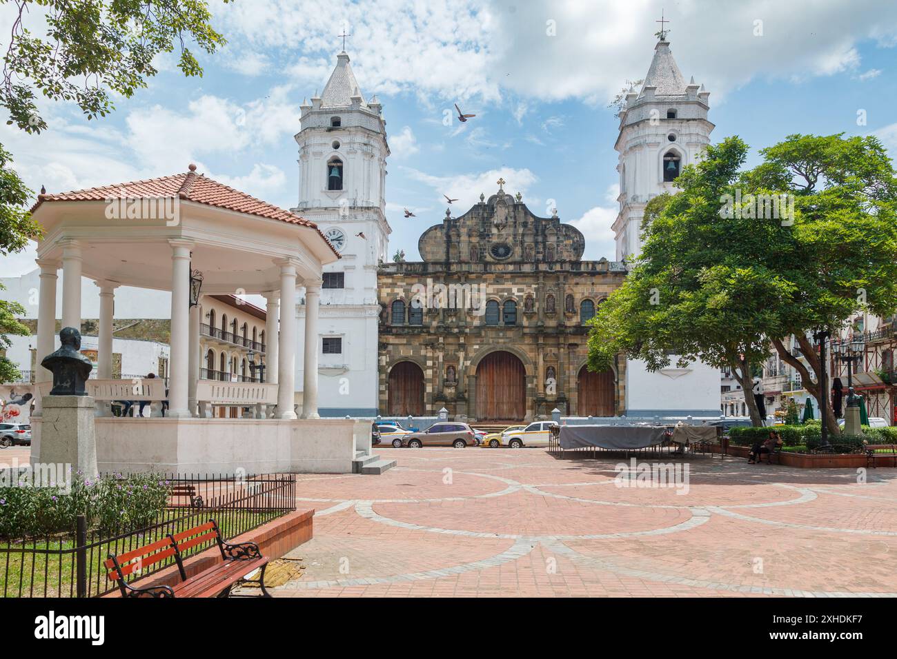 The ornate facade of the Metropolitan Cathedral Basilica of Santa Maria ...