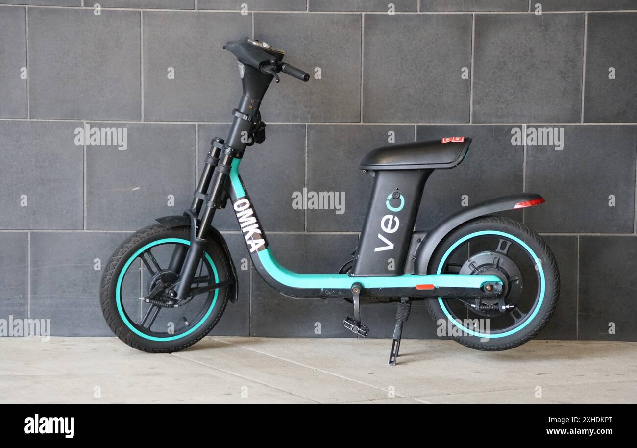 Minneapolis, Minnesota, U.S - July 12, 2024 - The Veo e-bike Cosmo in ...