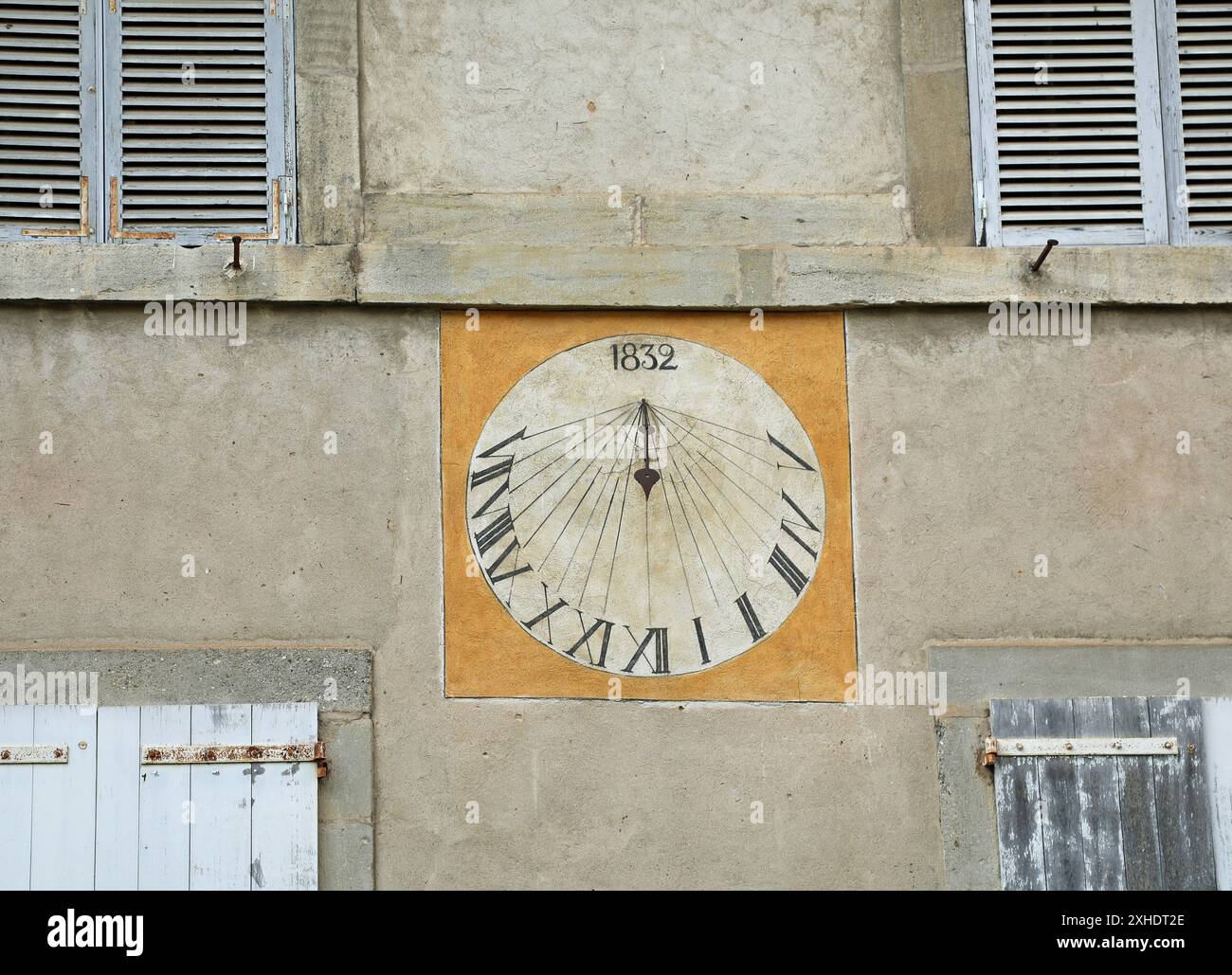French sundial hi-res stock photography and images - Alamy