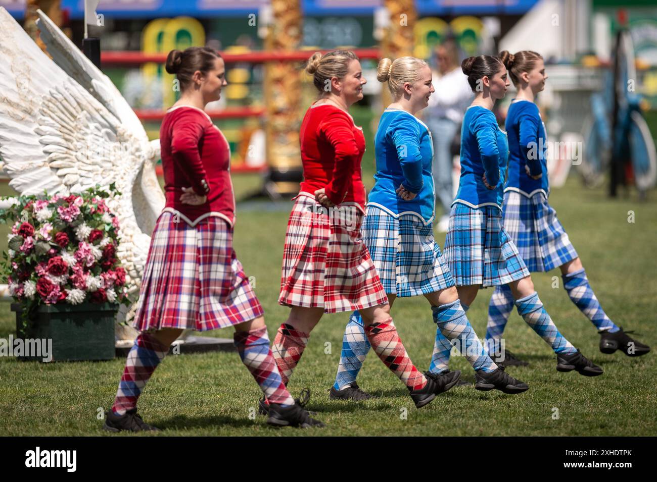 Jumping stages hi-res stock photography and images - Alamy