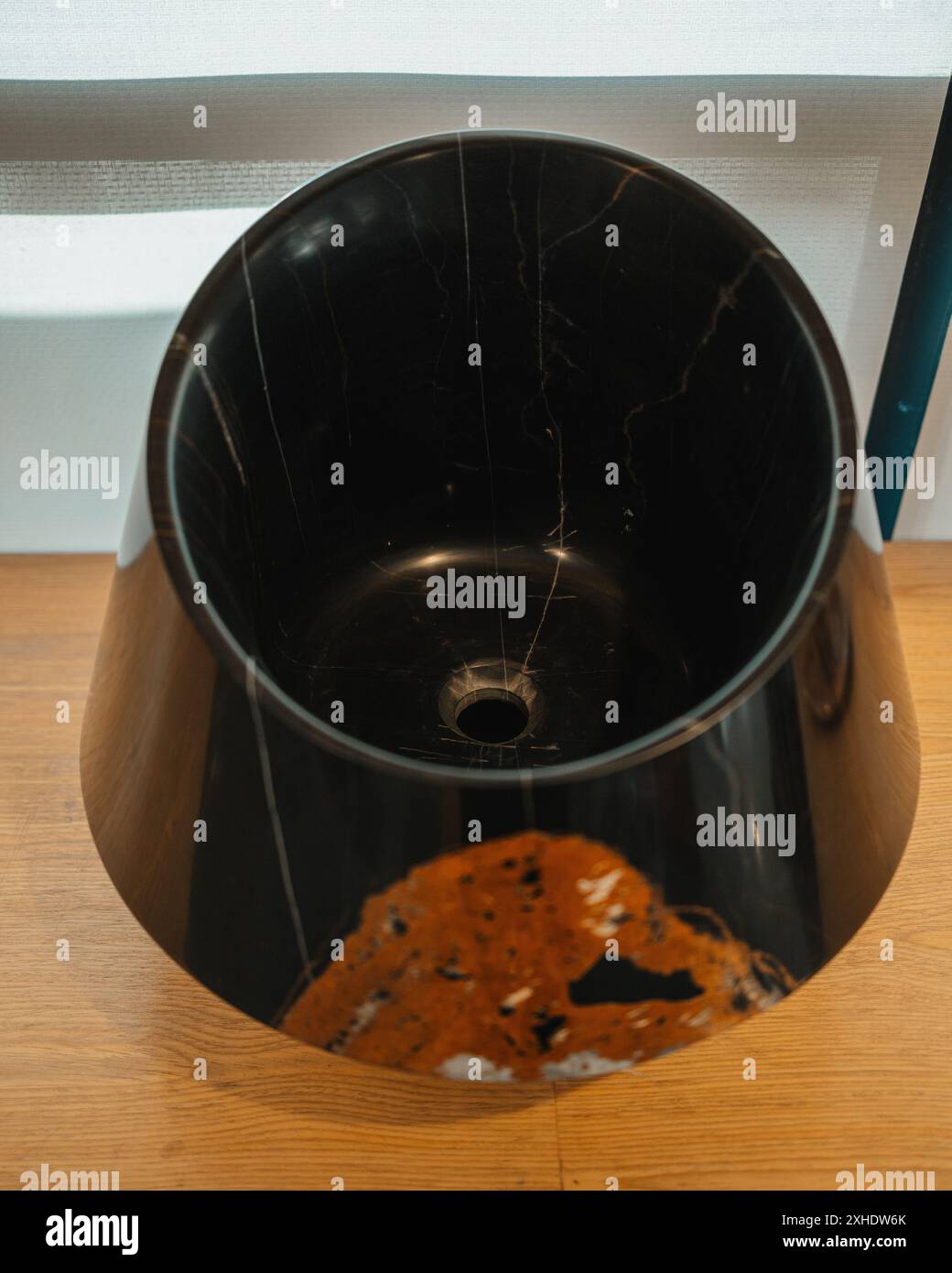 Black Marble Egg Sculpture Display Stock Photo - Alamy
