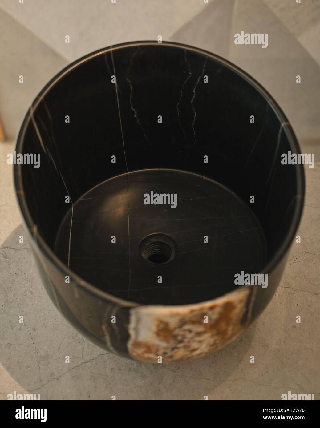 Black Marble Egg Sculpture Display Stock Photo - Alamy