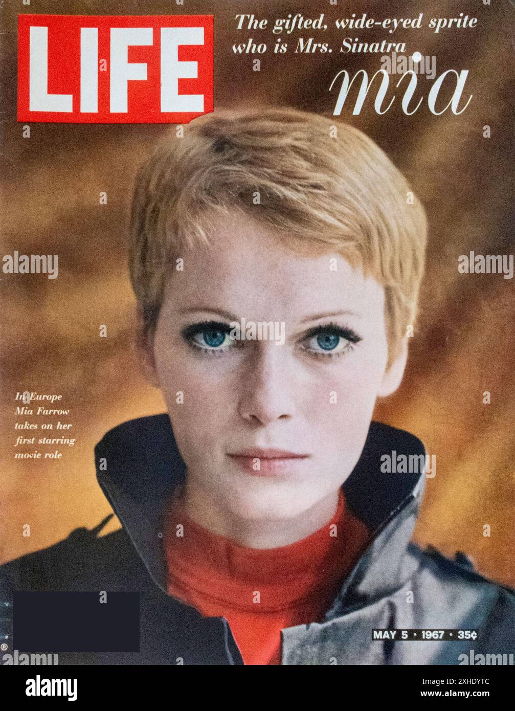 Vintage magazine cover, 1960s hi-res stock photography and images - Alamy