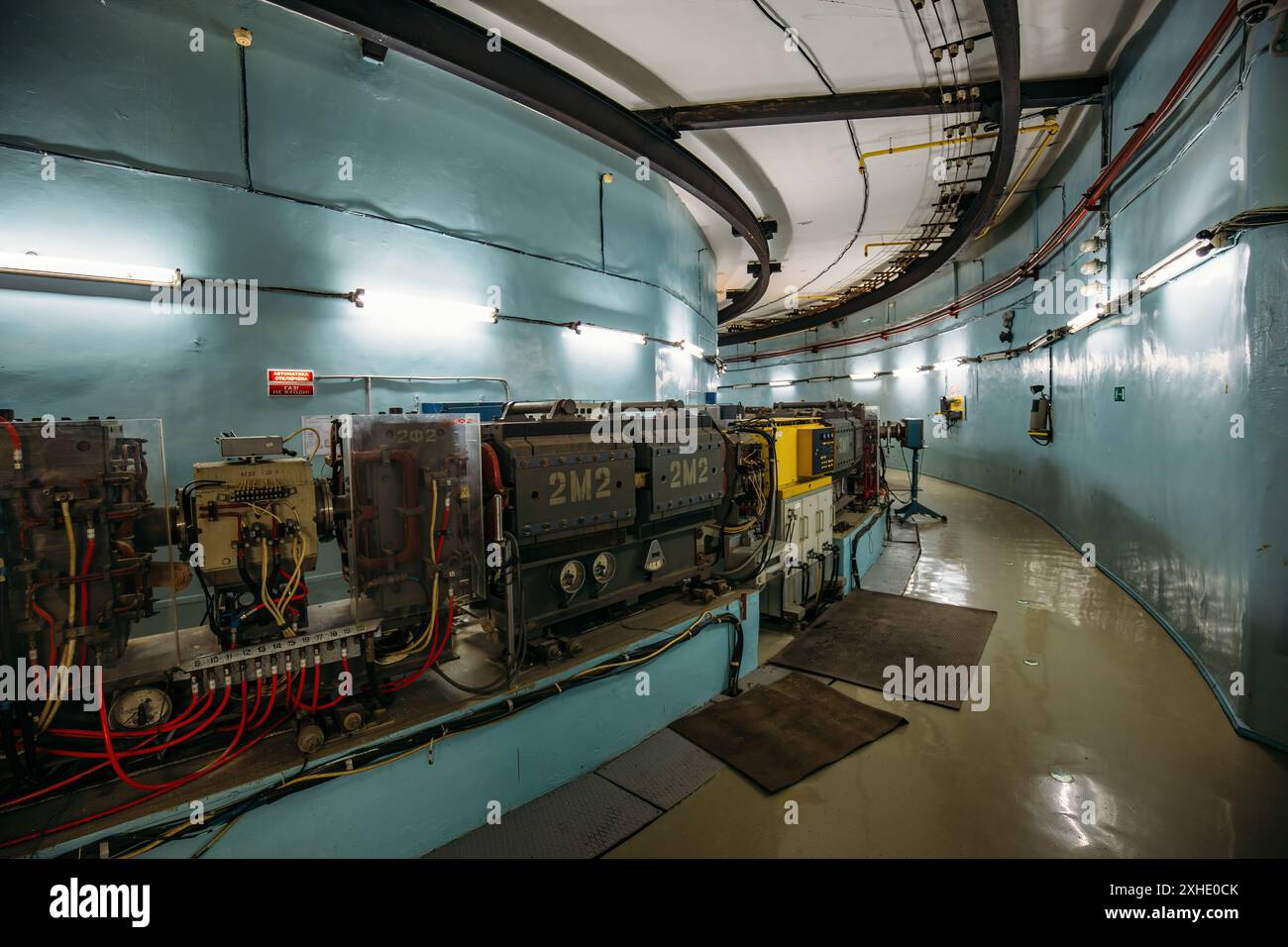 Superconducting Ring Electromagnet In Cyclotron Particle Accelerator