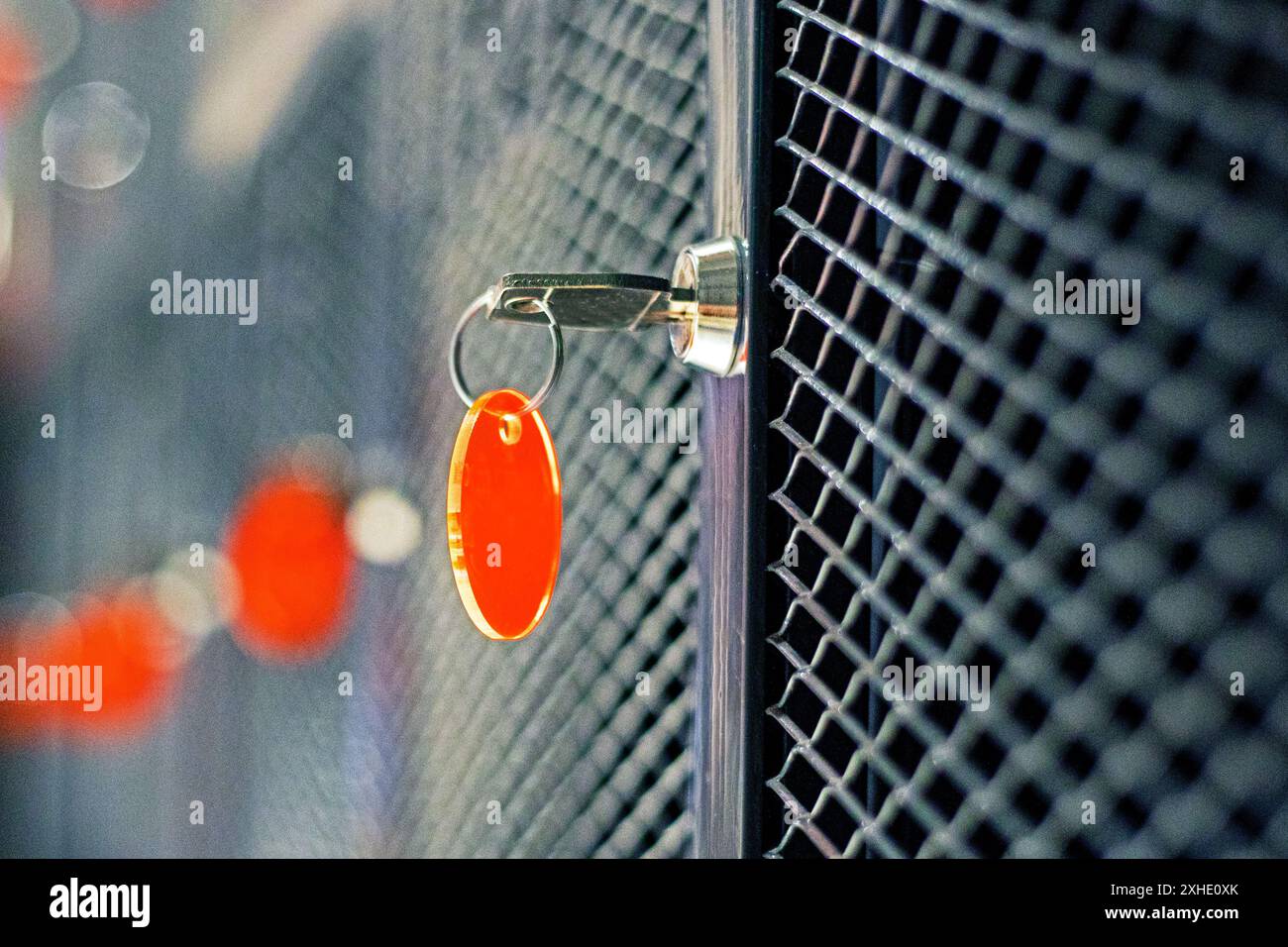 Supermarket secure lockers hi-res stock photography and images - Alamy