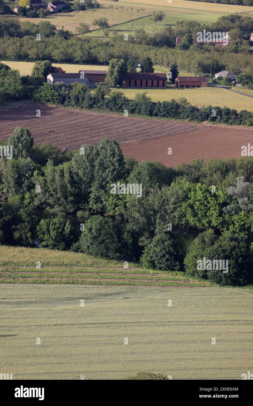 Dordogne River Valley in Périgord Noir in southwest France. Nature ...