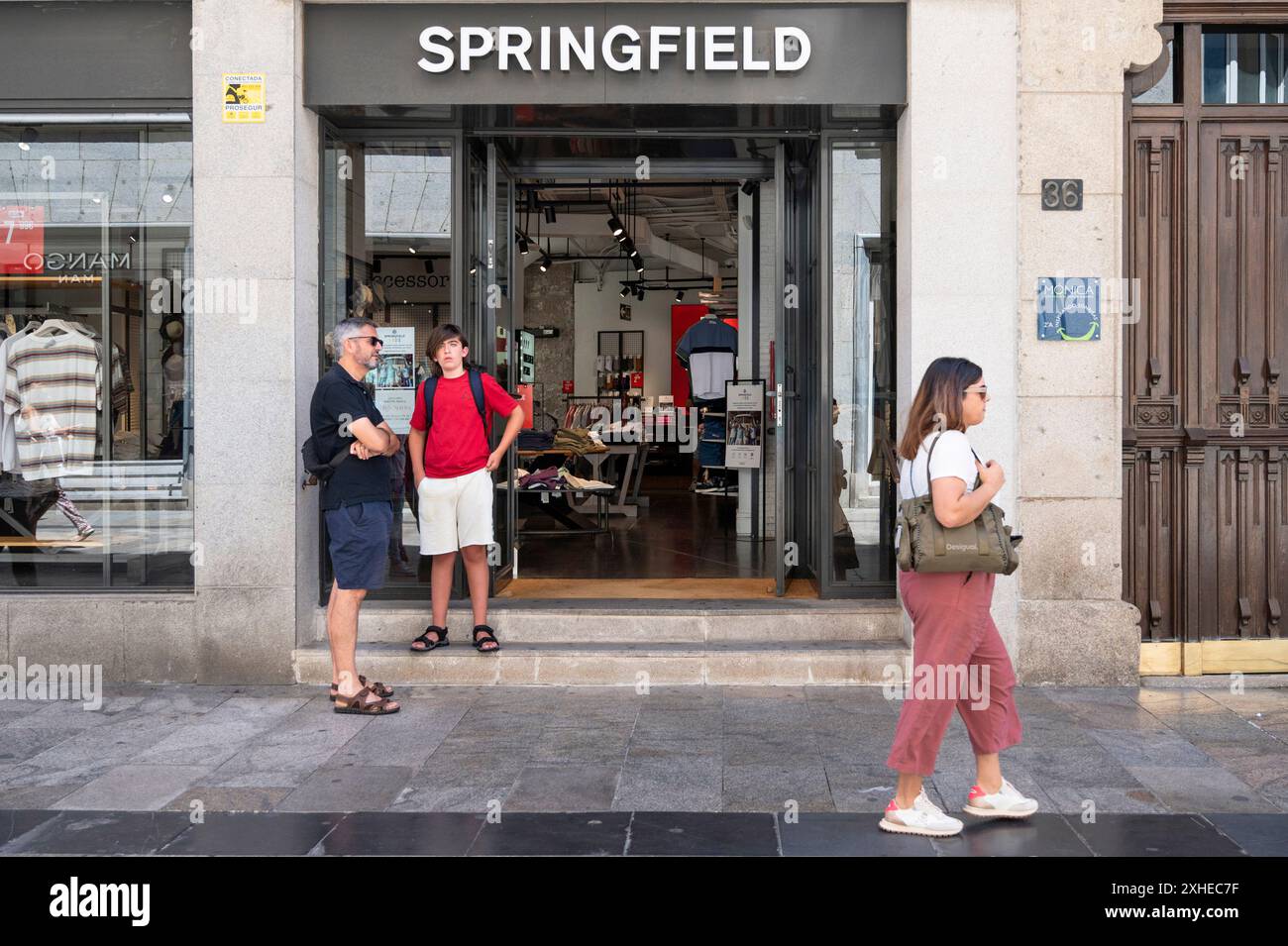 Tendam retail hi-res stock photography and images - Alamy