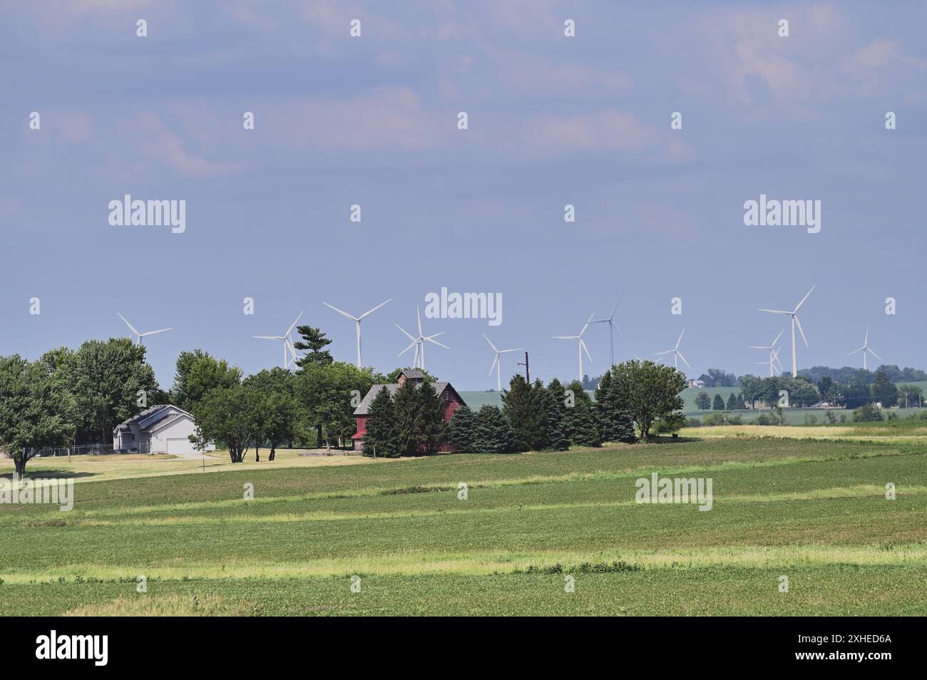 Midwestern usa rural farming area hi-res stock photography and images ...
