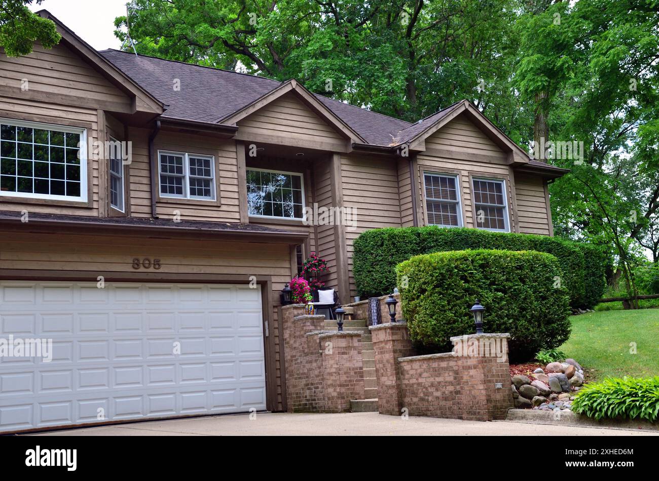 Gken Ellyn, Illinois, USA. Two-story, single-family home featuring wood ...