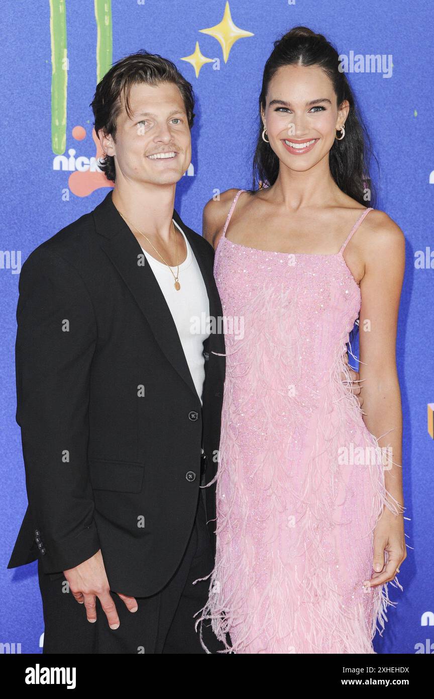 Josh Herbert, Abbie Herbert at arrivals for Nickelodeon Kids Choice ...