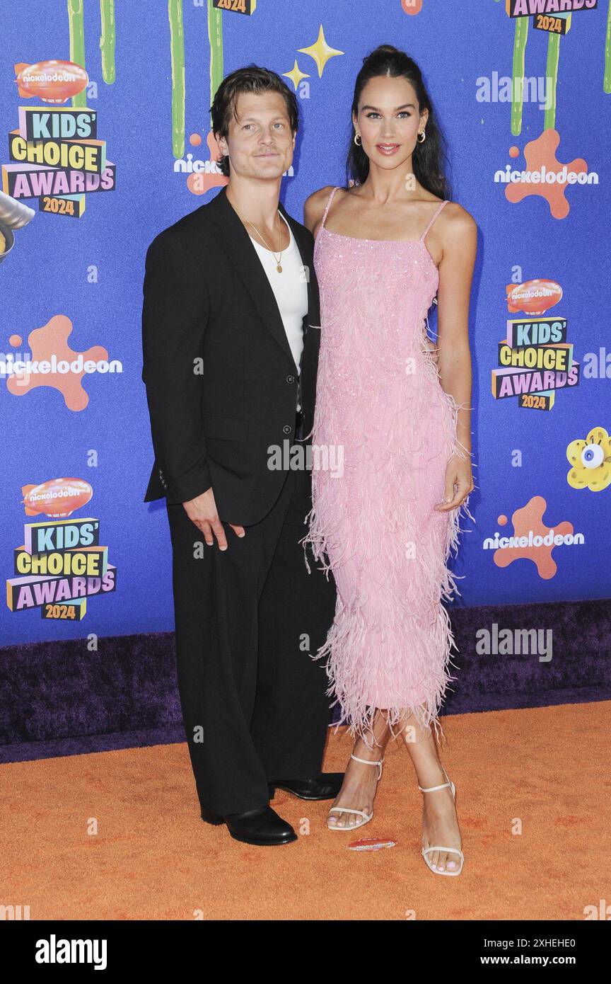 Josh Herbert, Abbie Herbert at arrivals for Nickelodeon Kids Choice ...