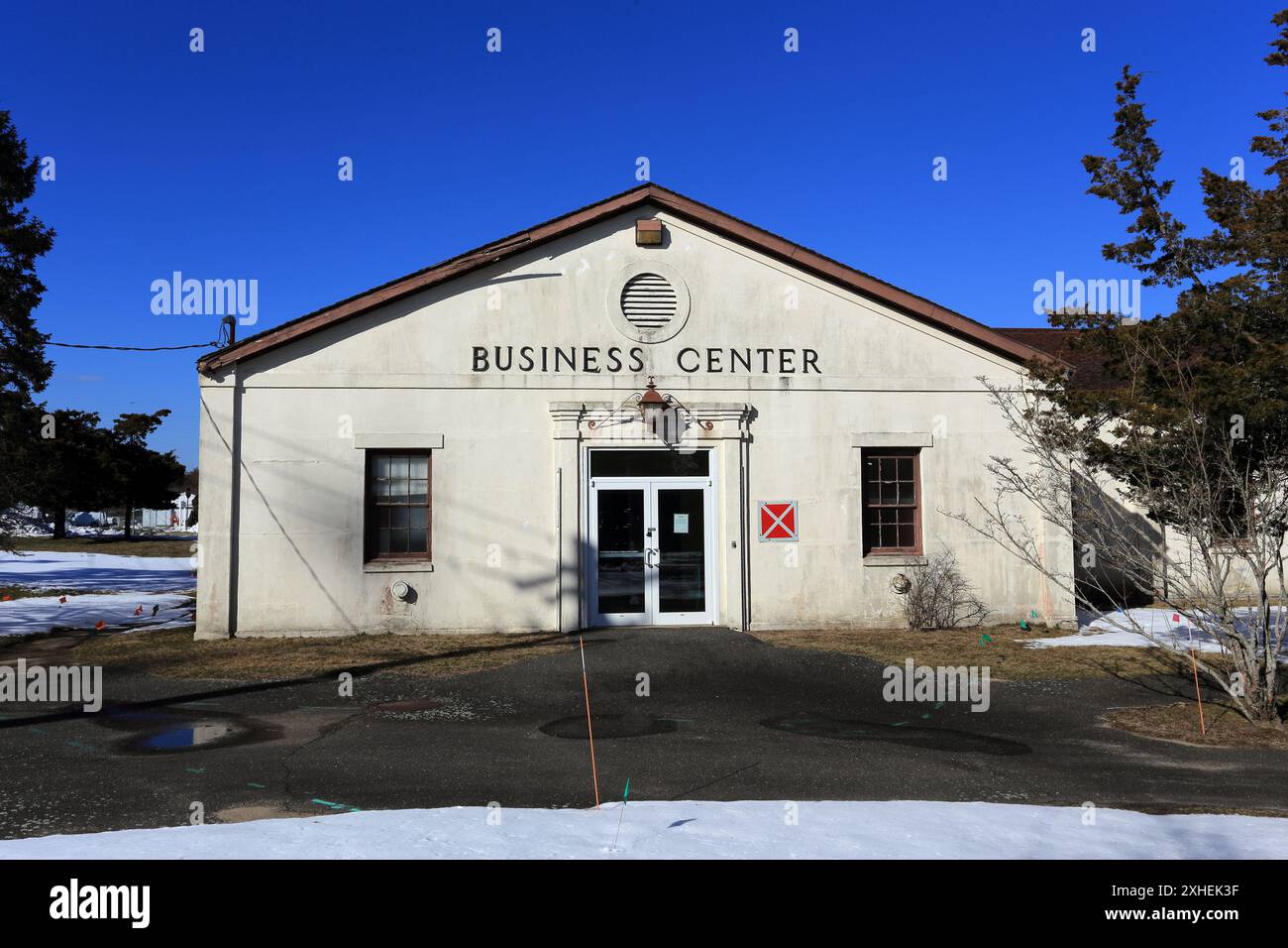 Building on the campus of Stony Brook University Southampton, Long ...