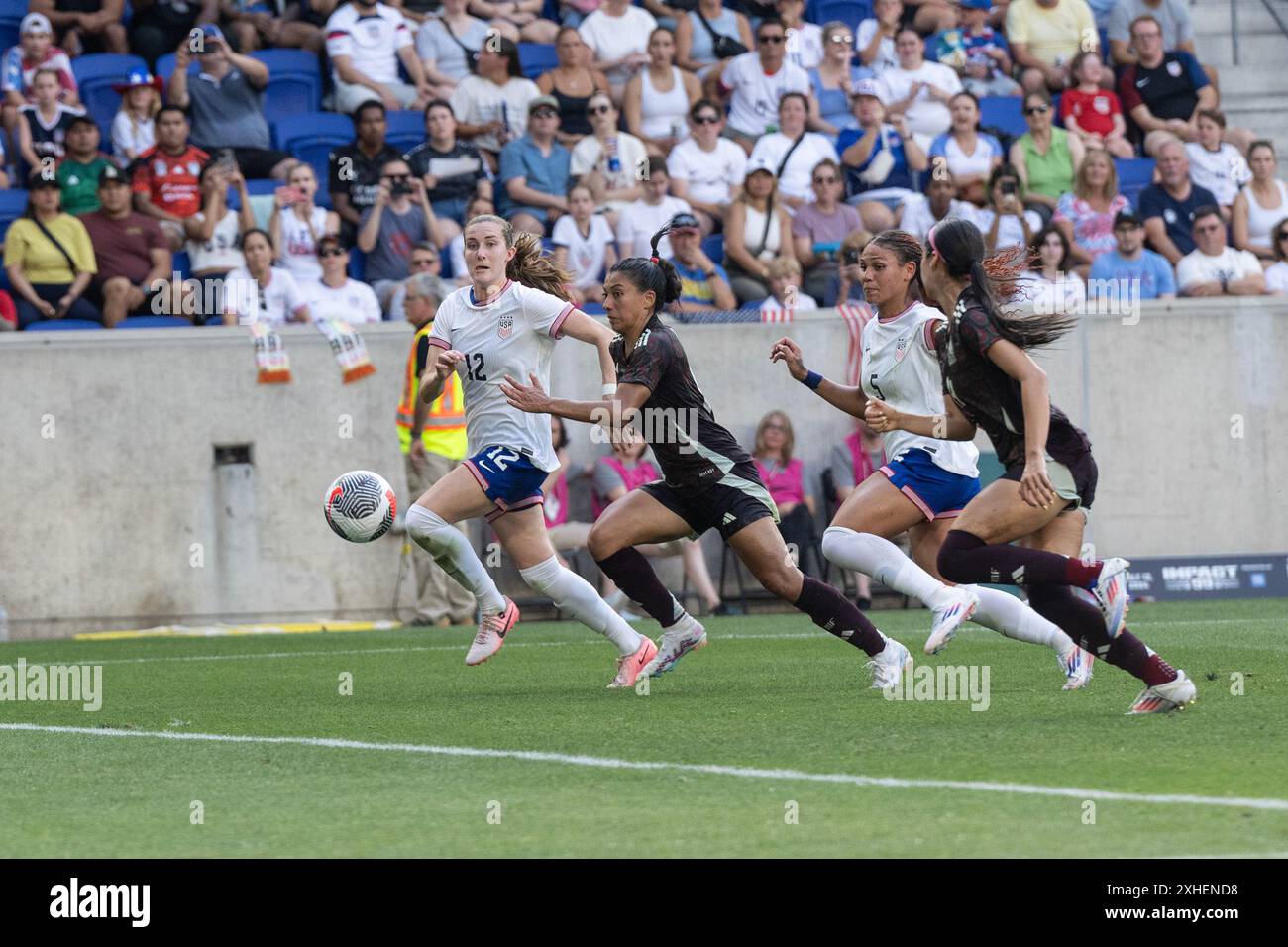 Tierna Davidson (12) of USWNT chases ball during pre-Olympic friendly ...