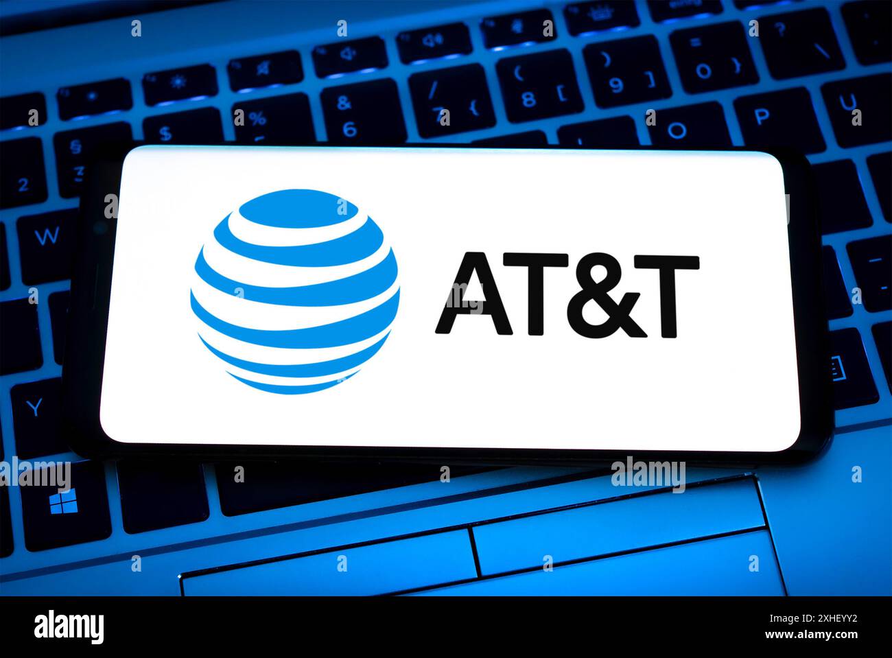 Satellite internet services hi-res stock photography and images - Alamy