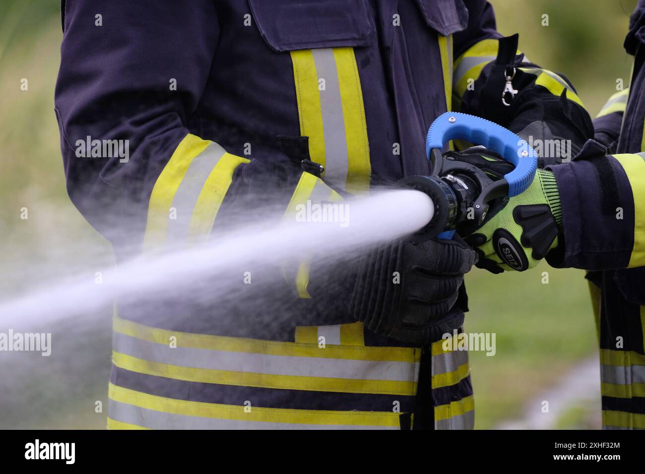 Feuerwehr-Blaulicht Feuerwehr in verschiedenen Bildern und Aktionen in ...