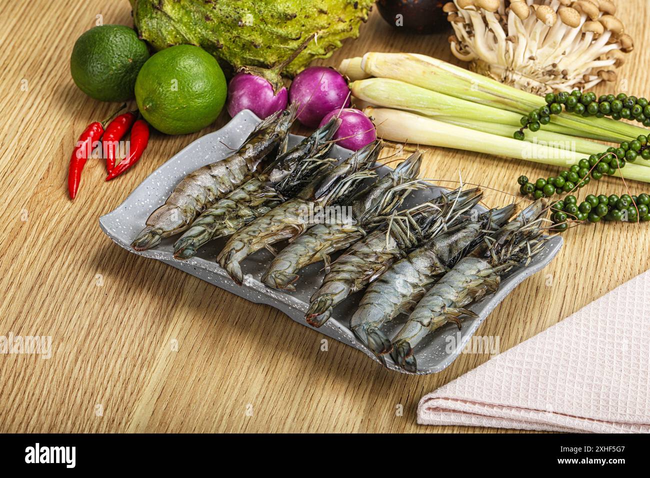 Fresh raw uncooked big tiger prawn Stock Photo - Alamy