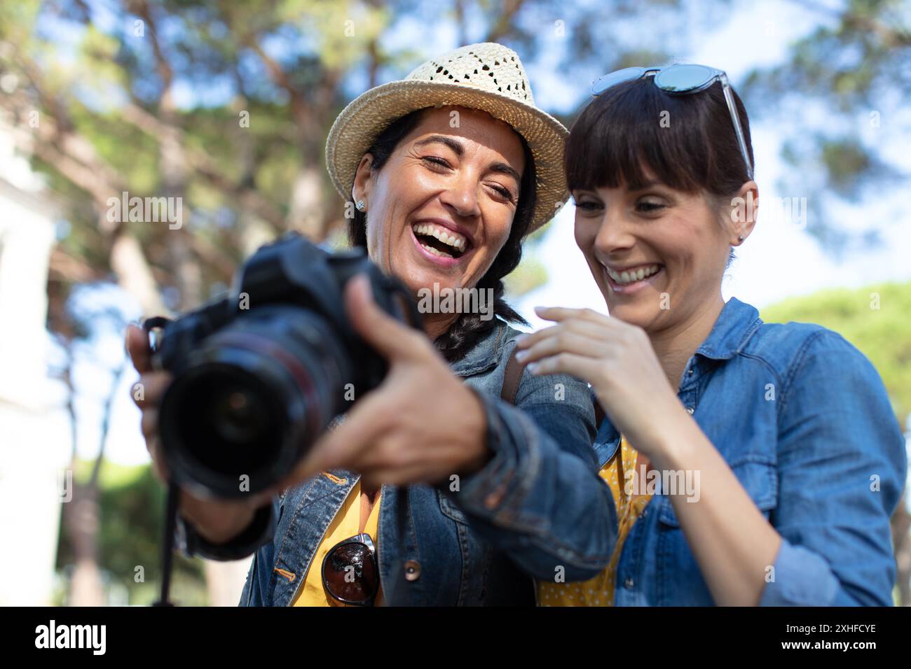 Blonde sisters teenagers outdoors hi-res stock photography and images ...