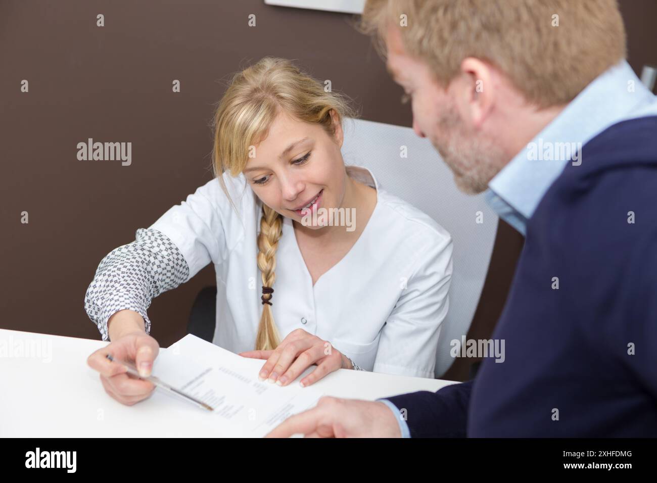 Patient sheets hi-res stock photography and images - Alamy