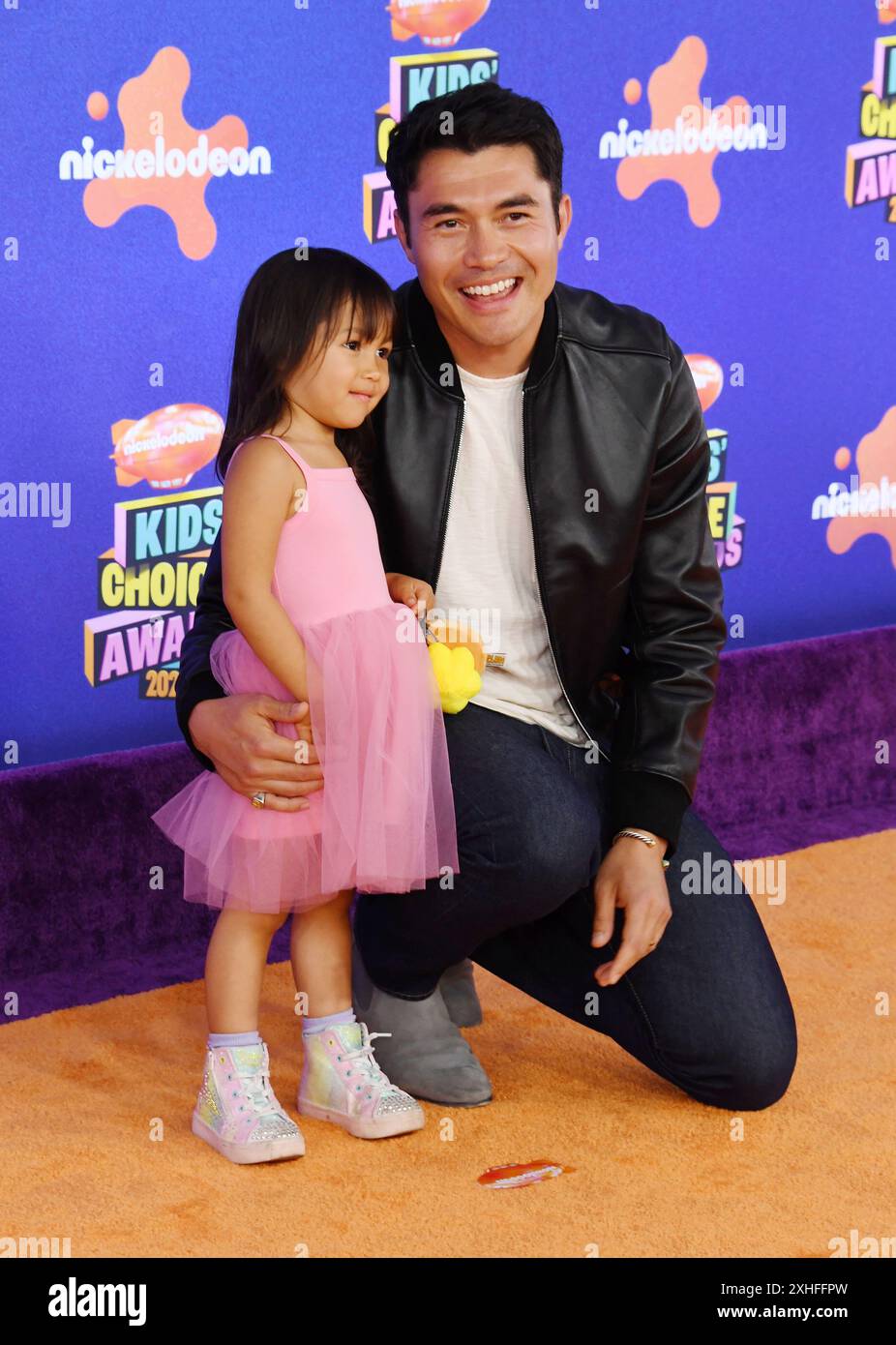 SANTA MONICA, CALIFORNIA - JULY 13: (L-R) Lyla Golding and Henry ...