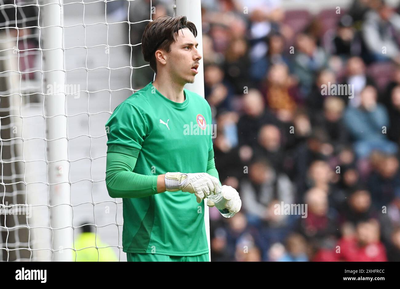 Goalkeeper luca ashby hammond of leyton orient hi-res stock photography ...