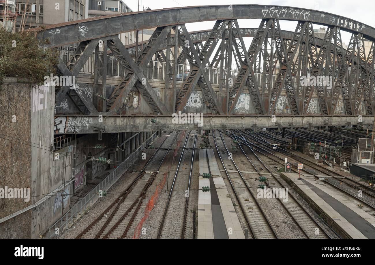 France, Paris - Jan 05, 2024 - Rue de l'Aqueduc Bridge (Viaduc de la ...