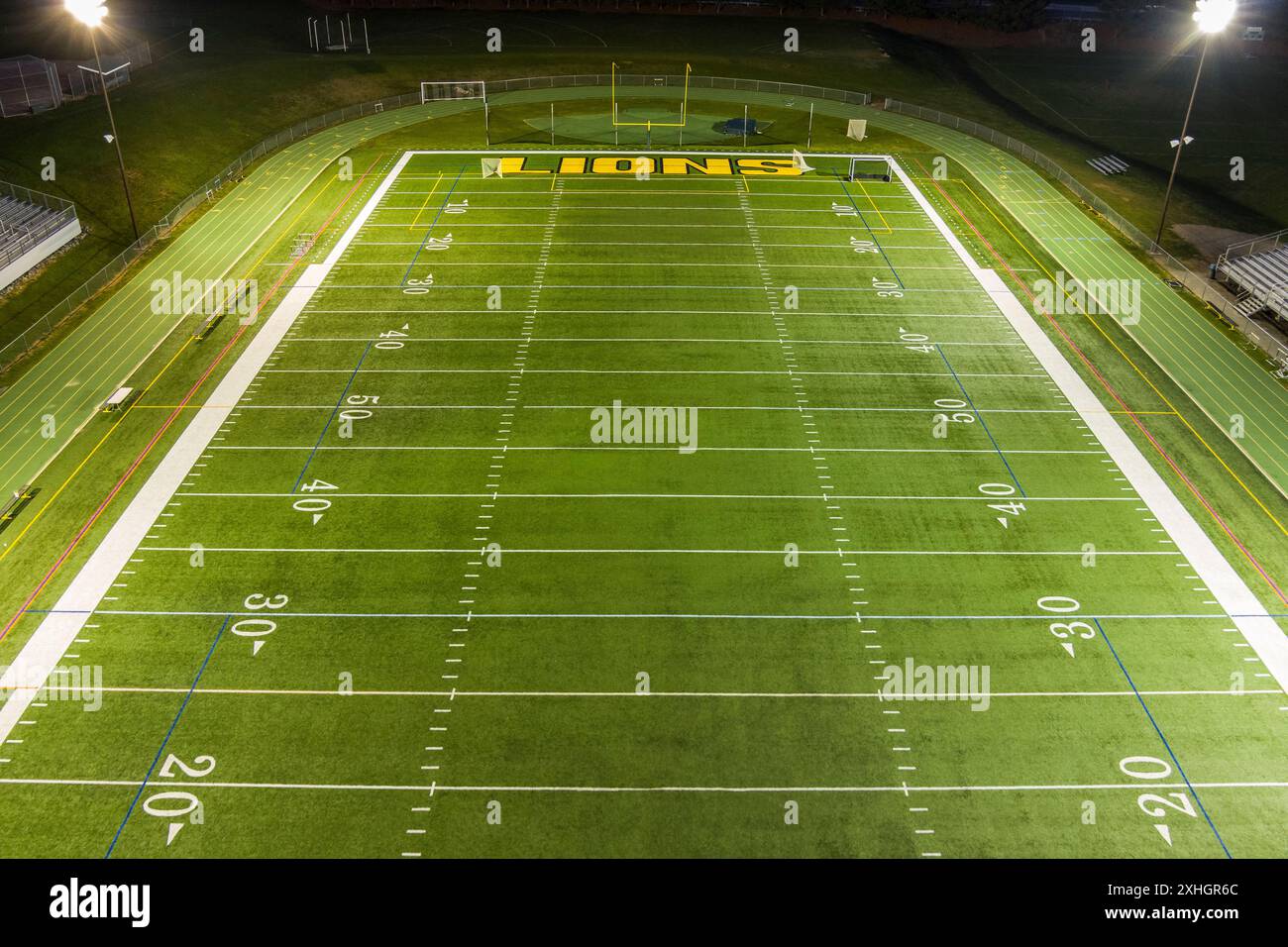 American football stadium empty hi-res stock photography and images - Alamy
