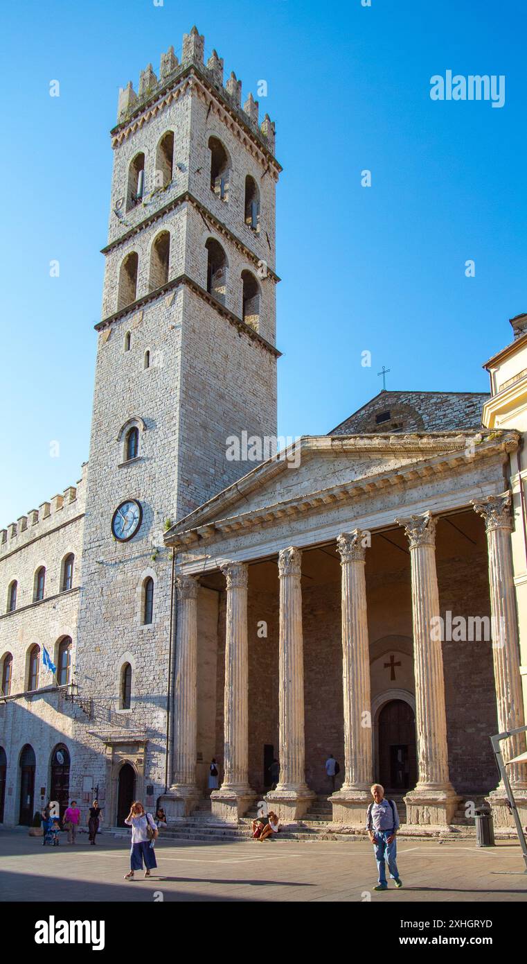 Assisi, Province of Perugia, Italy, Tempio di Minerva (Temple of ...