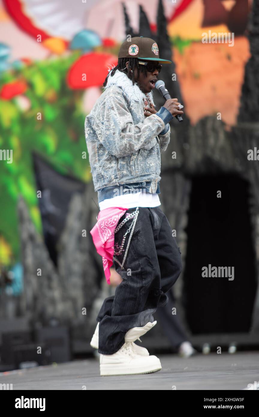 Rapper rema hi-res stock photography and images - Alamy