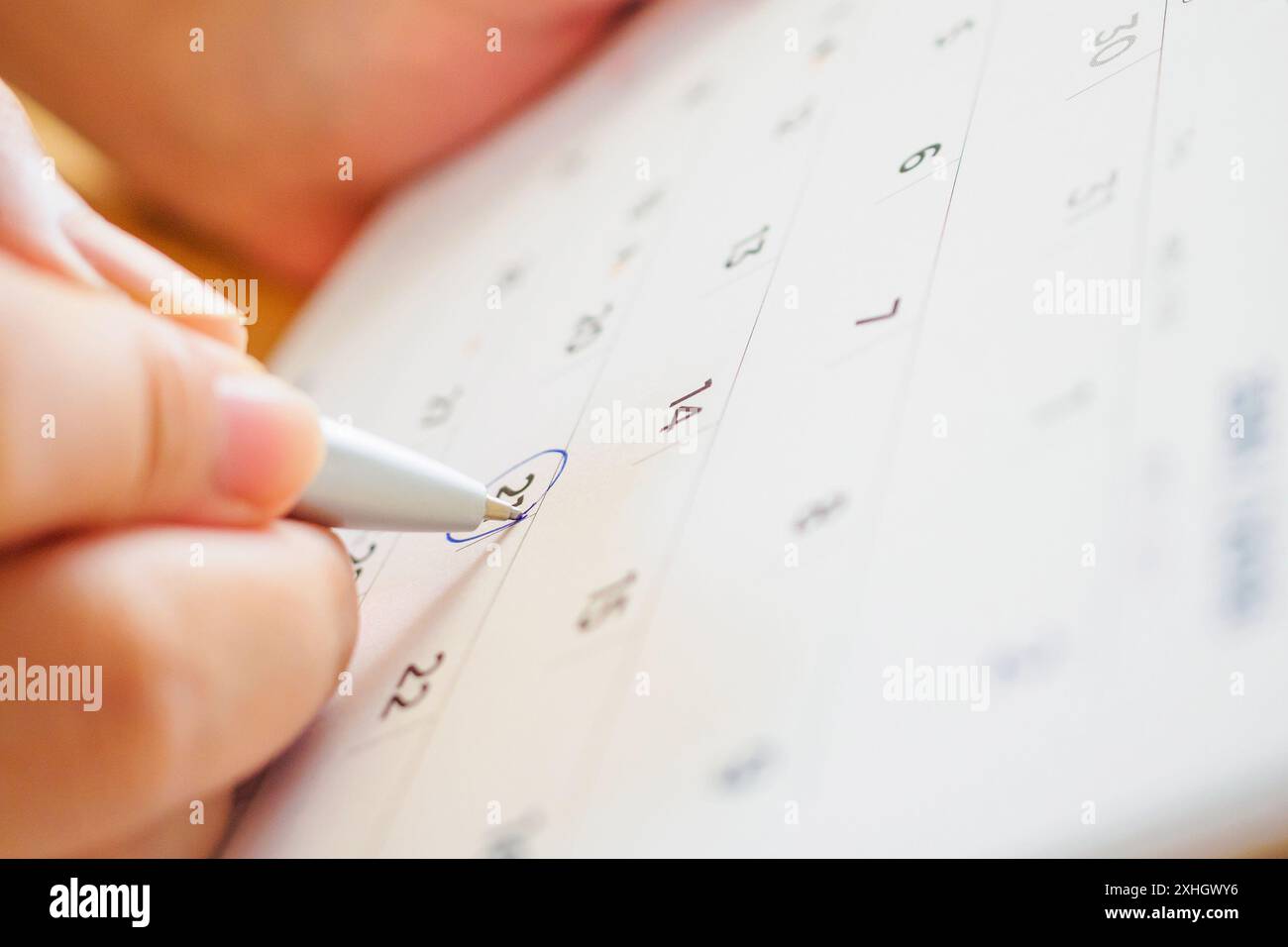 Female event planner hi-res stock photography and images - Alamy