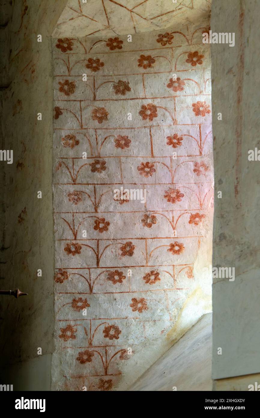 Medieval wall painting flower design, church of Saint Mary the Virgin ...
