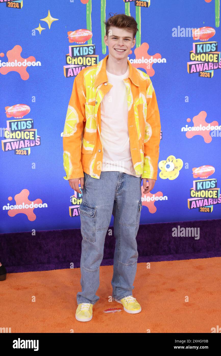 Merrick Hanna attends Nickelodeon Kids' Choice Awards 2024 at Barker ...