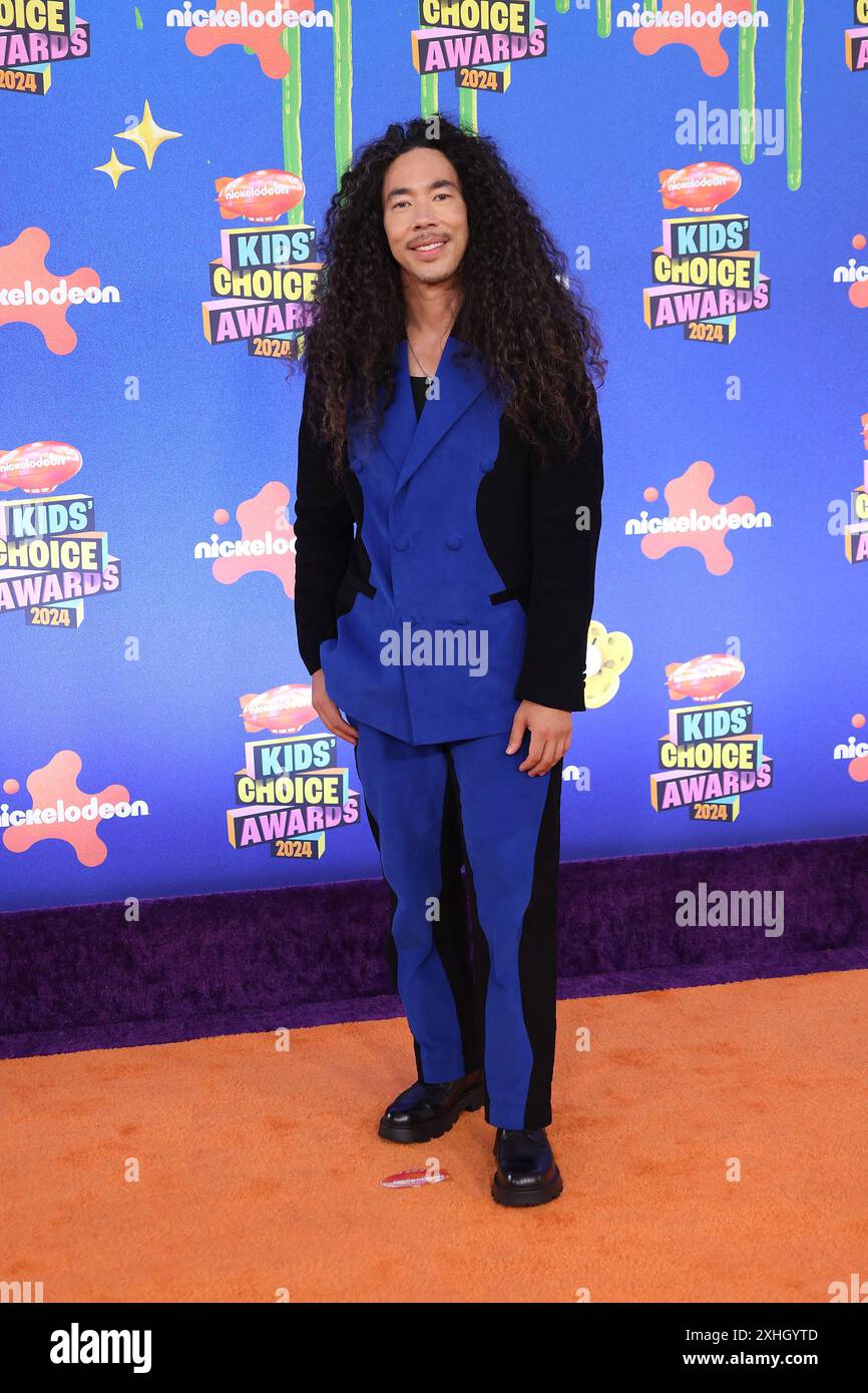 Cole Walliser attends Nickelodeon Kids' Choice Awards 2024 at Barker ...