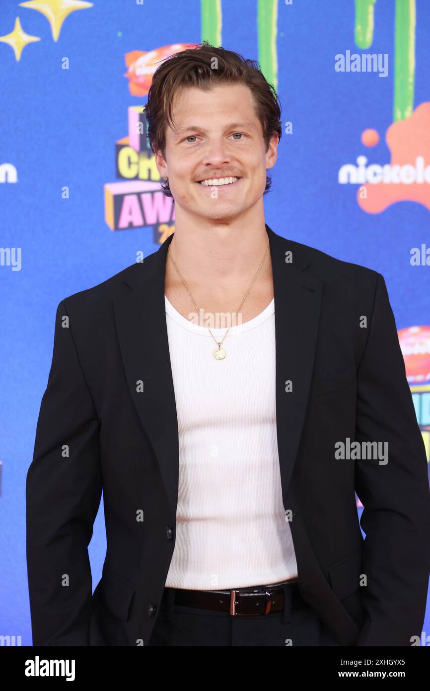 Josh Herbert attends Nickelodeon Kids' Choice Awards 2024 at Barker ...