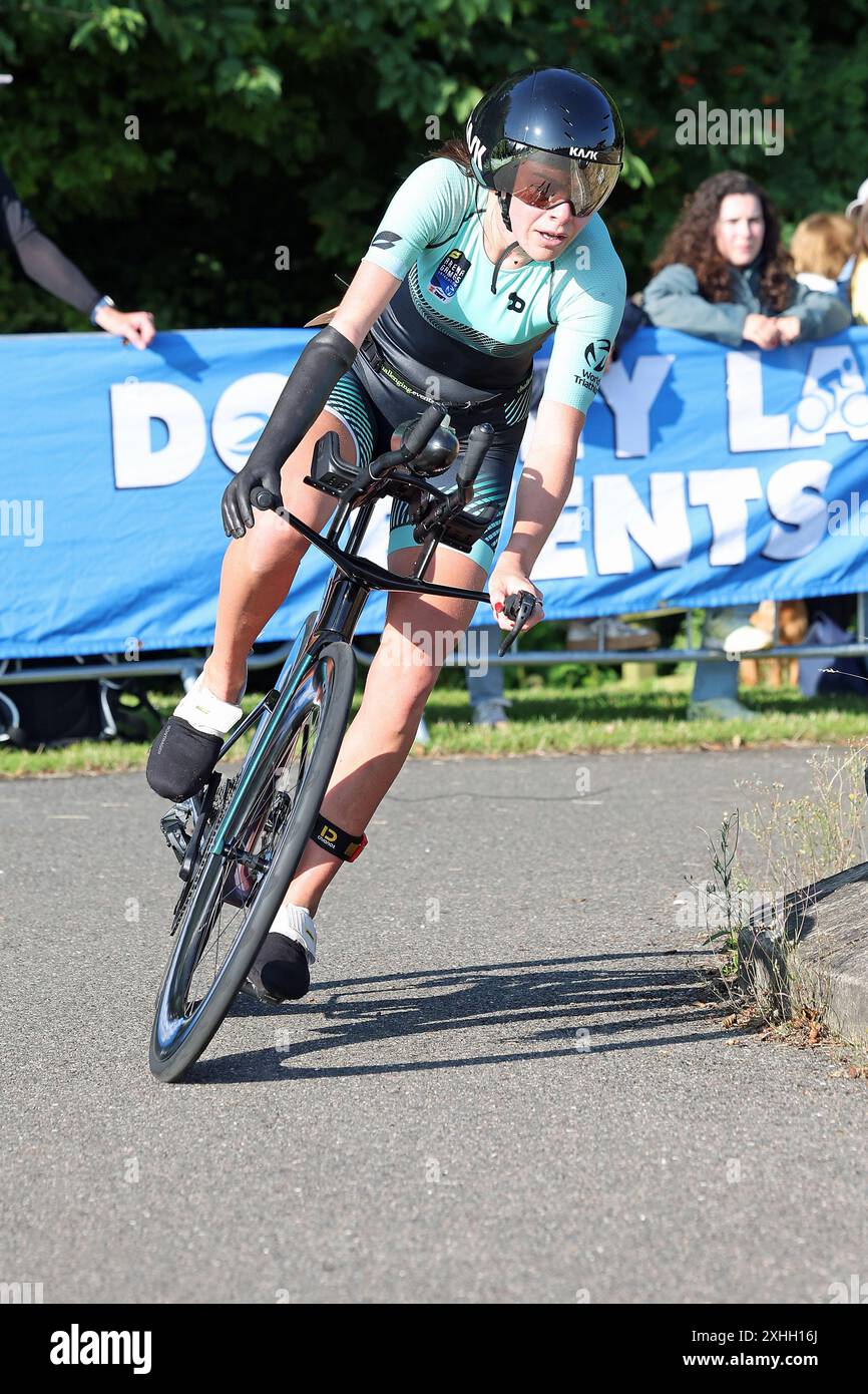 Lauren Steadman completing in the Dorney Lakes Sprint Triathlon where ...