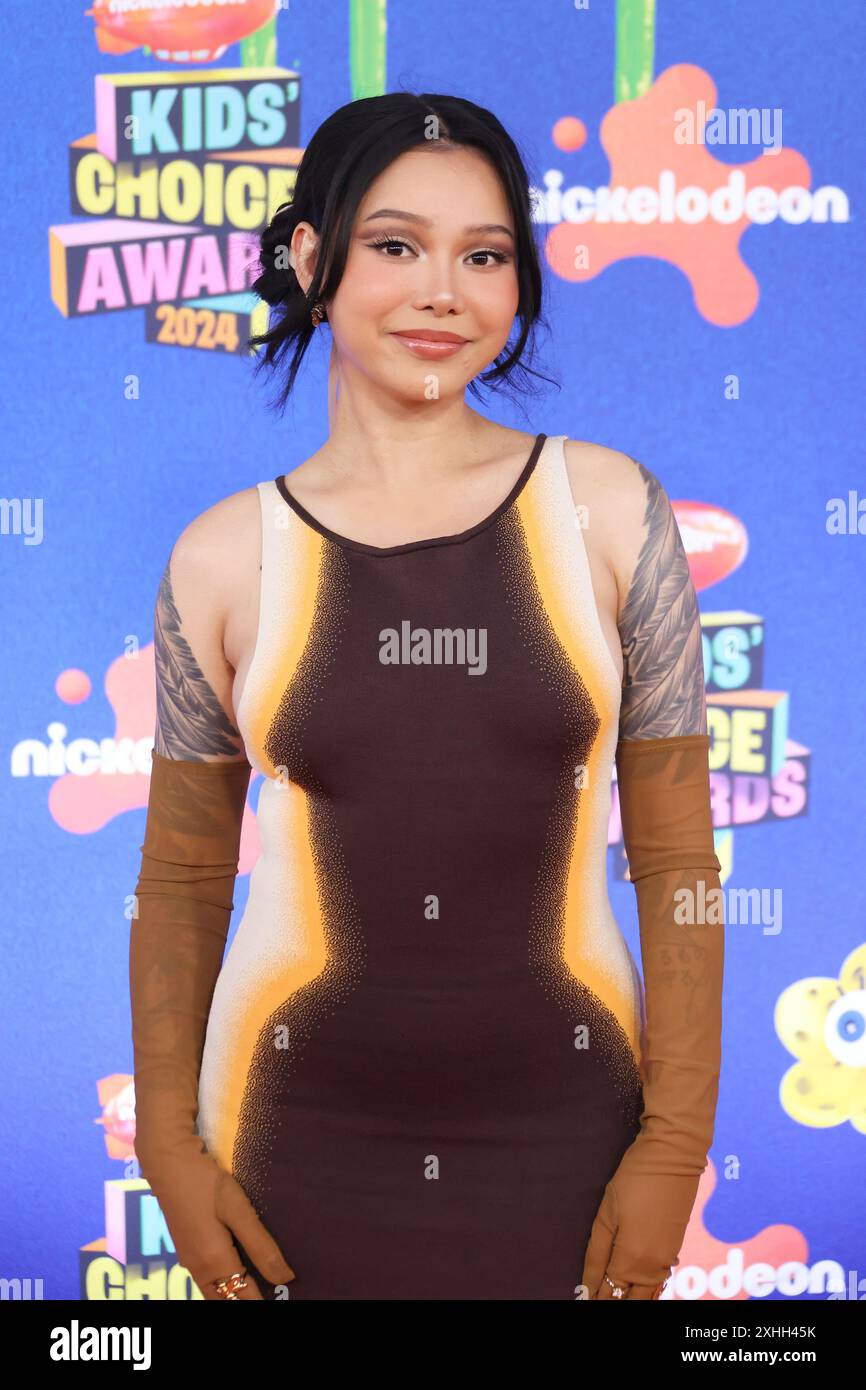 Bella Poarch attends Nickelodeon Kids' Choice Awards 2024 at Barker ...