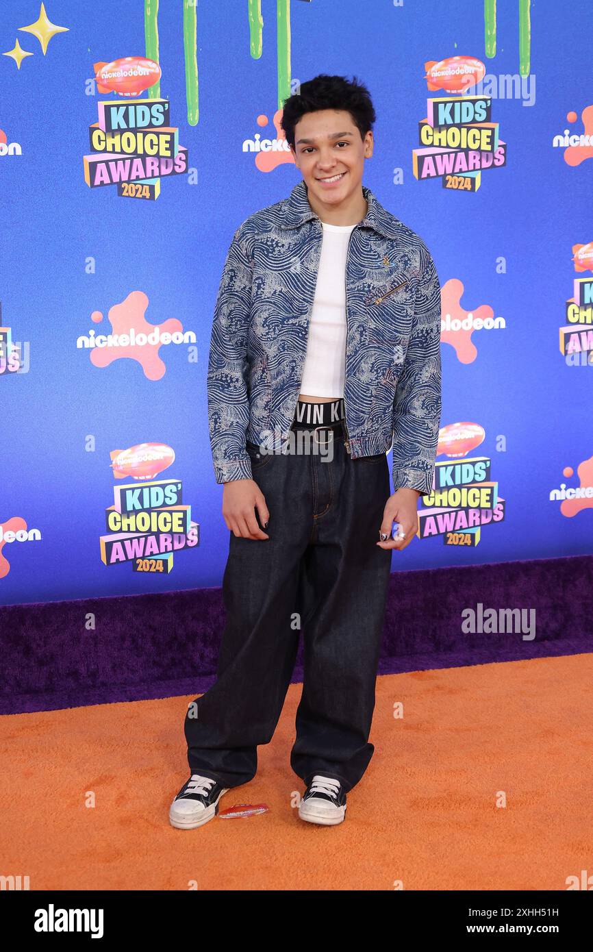 Owen Holt attends Nickelodeon Kids' Choice Awards 2024 at Barker Hangar ...
