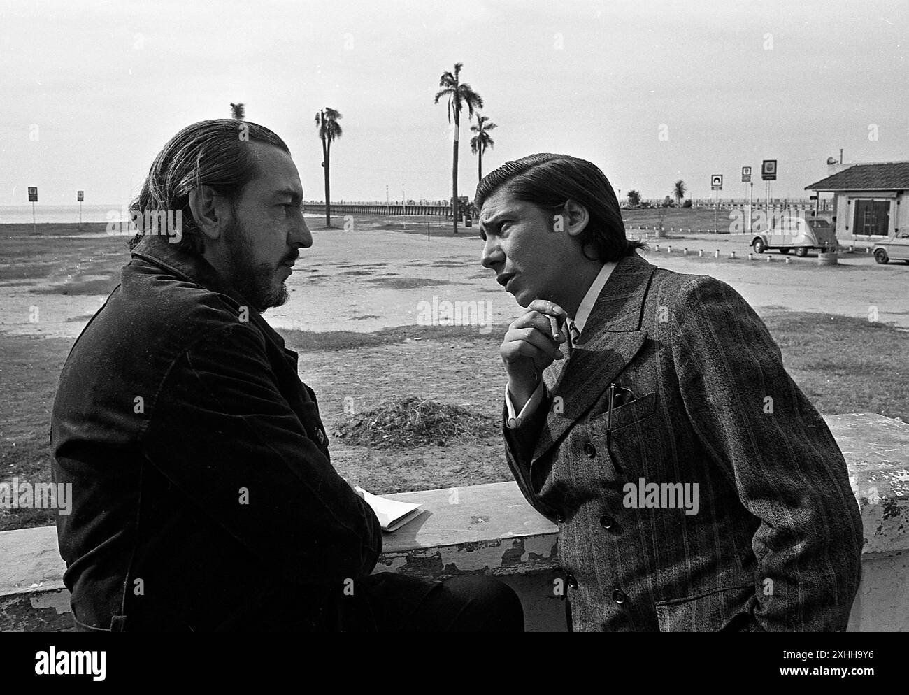 Alfredo Zitarrosa (right), Uruguayan singer, songwriter, poet and ...