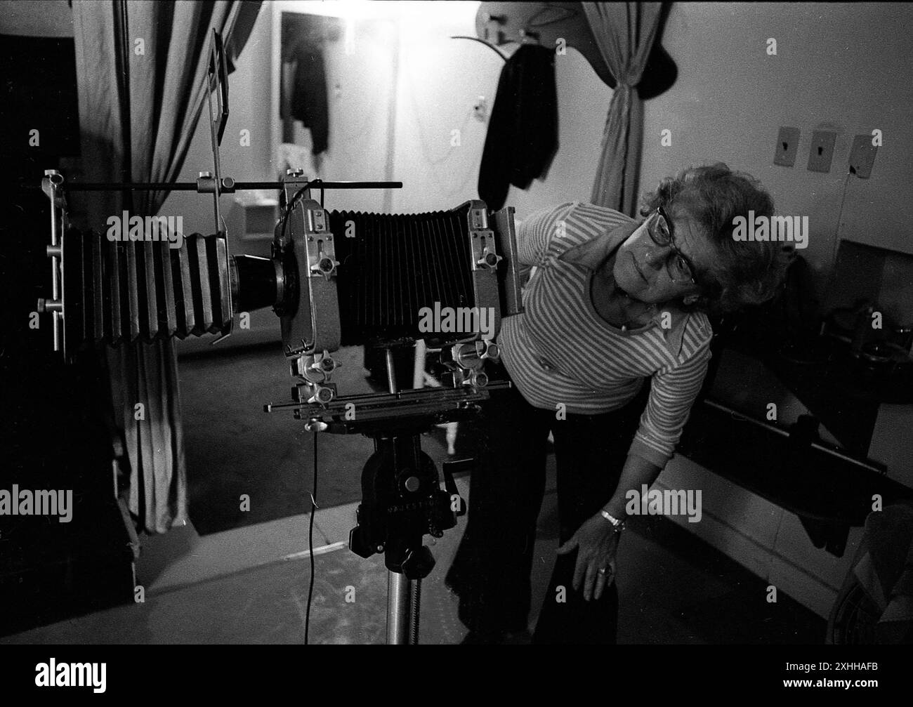 1975 camera hi-res stock photography and images - Alamy